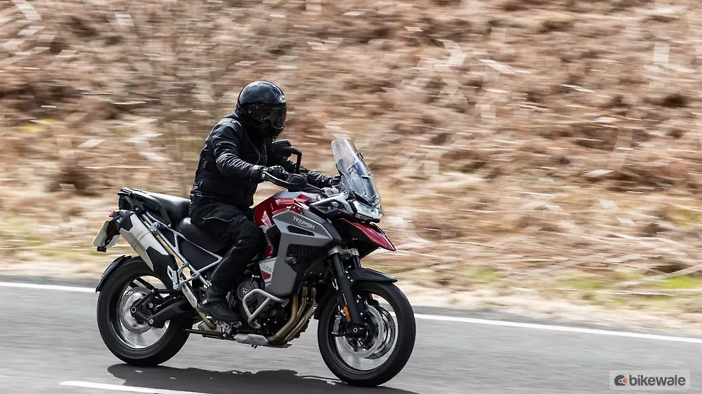 Triumph Tiger 1200 Right Side View Image – BikeWale