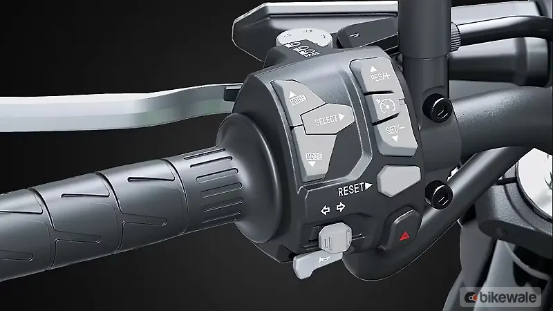 Kawasaki Z900 Left Side Handelbar Grip Image – BikeWale