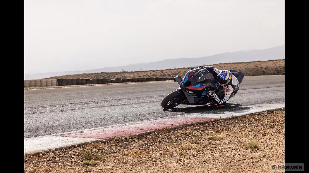 BMW M 1000 RR Right Front Three Quarter Image – BikeWale