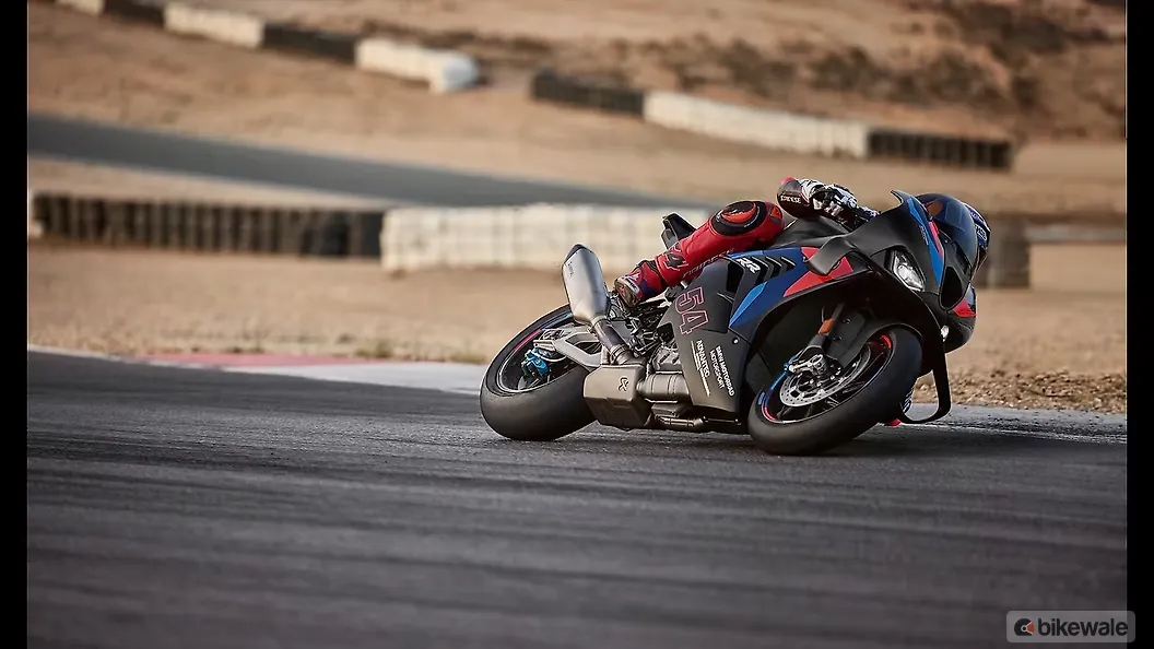 BMW M 1000 RR Left Front Three Quarter Image – BikeWale