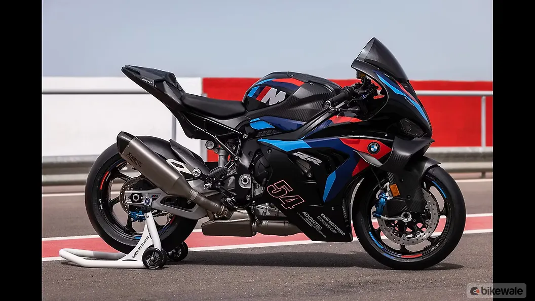 BMW M 1000 RR Right Side View Image – BikeWale