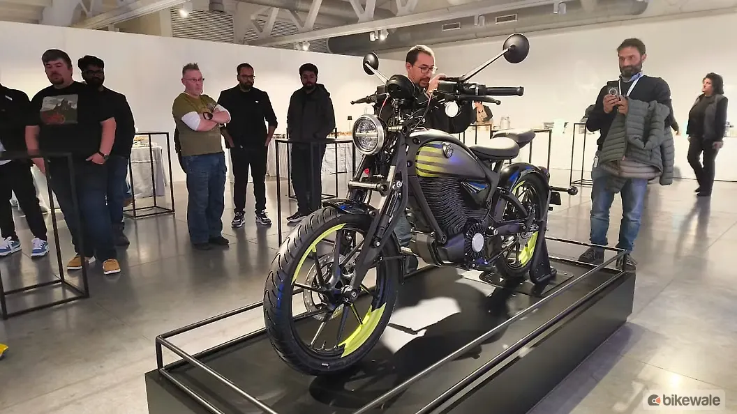 Royal Enfield Flying Flea C6 Right Rear Three Quarter Image – BikeWale
