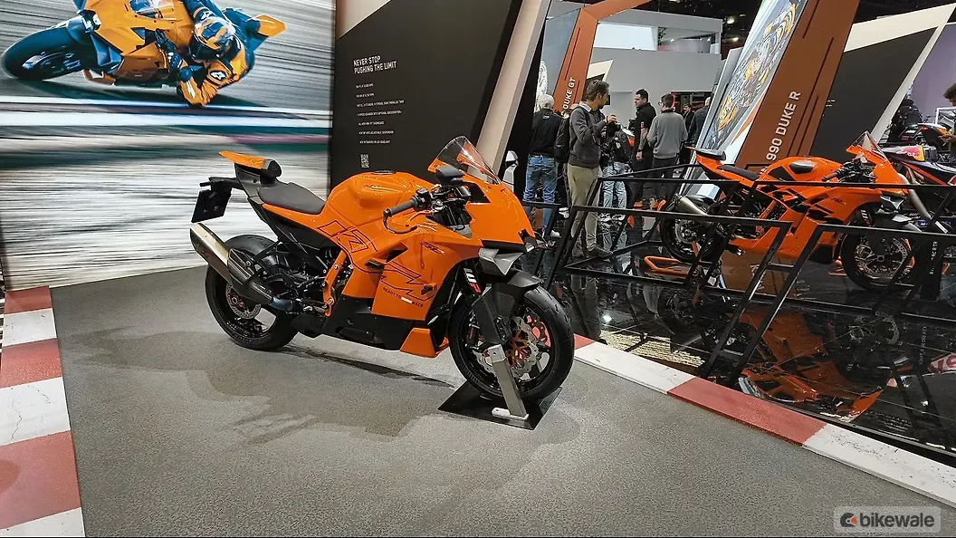 KTM RC 390 Engine From Right Image – BikeWale