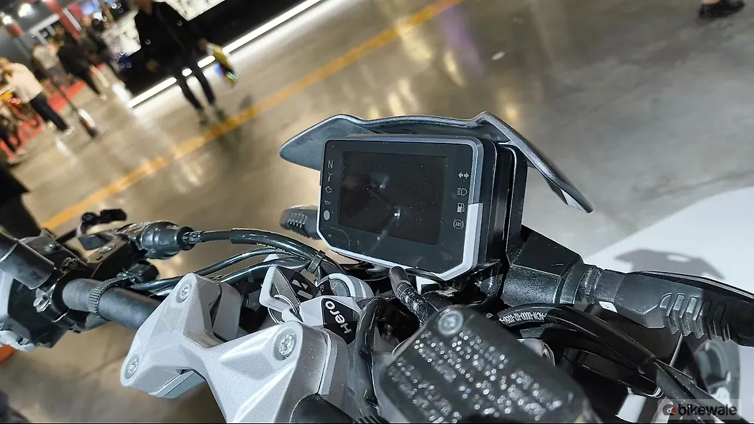 Hero Xtreme 250R TFT / Instrument Cluster Image – BikeWale