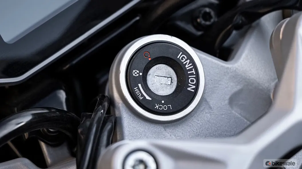 Hero Xtreme 250R Steering Lock Image – BikeWale