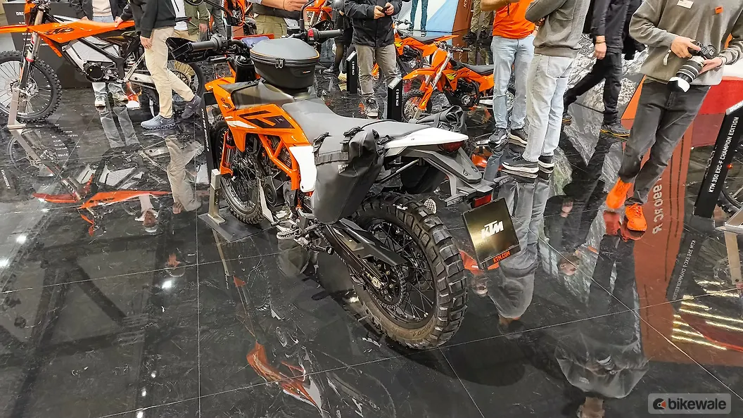 KTM 390 Enduro R Right Side View Image – BikeWale