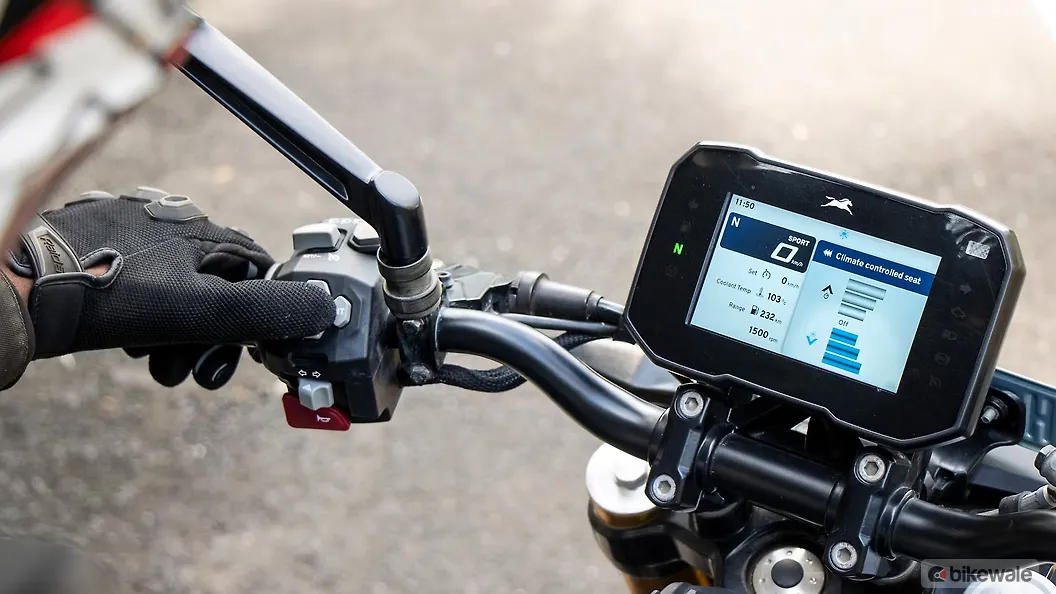 TVS Apache RTR 310 TFT / Instrument Cluster Image – BikeWale
