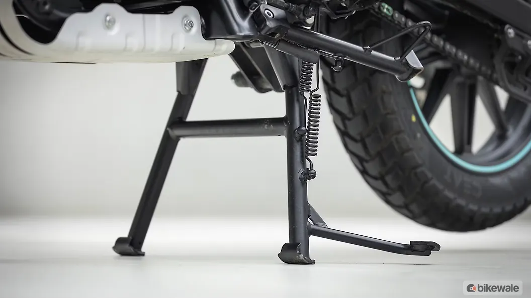 Royal Enfield Scram 440 Main Stand Image – BikeWale