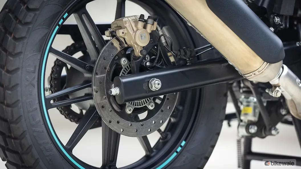 Royal Enfield Scram 440 Engine Oil Level Indicator Image – BikeWale