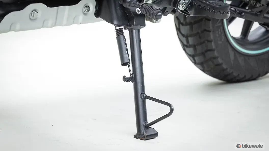 Royal Enfield Scram 440 Side Stand Image – BikeWale