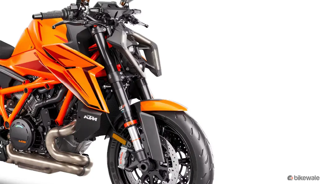 Images of KTM 1390 Super Duke R | Photos of 1390 Super Duke R - BikeWale