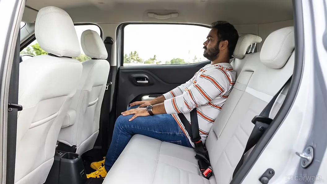 Discontinued Citroen Aircross Images - CarWale