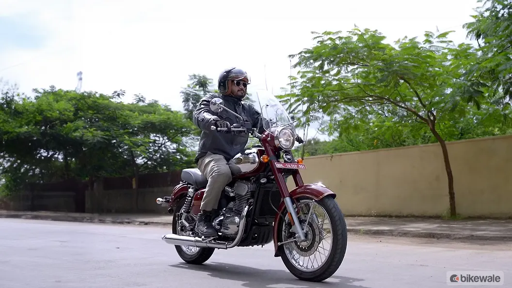 Jawa 350 Right Rear Three Quarter Image – BikeWale