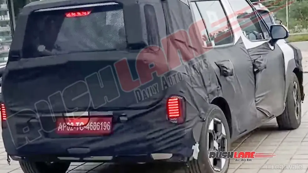 Syros Right Rear Three Quarter Image, Syros Photos in India - CarWale