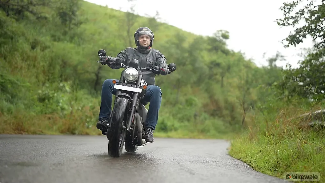 Jawa 42 Bobber Front View Image – BikeWale