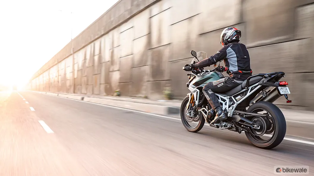 Triumph Tiger 900 Left Side View Image – BikeWale