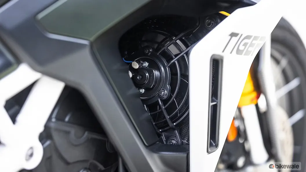 Triumph Tiger 900 Radiator Image – BikeWale