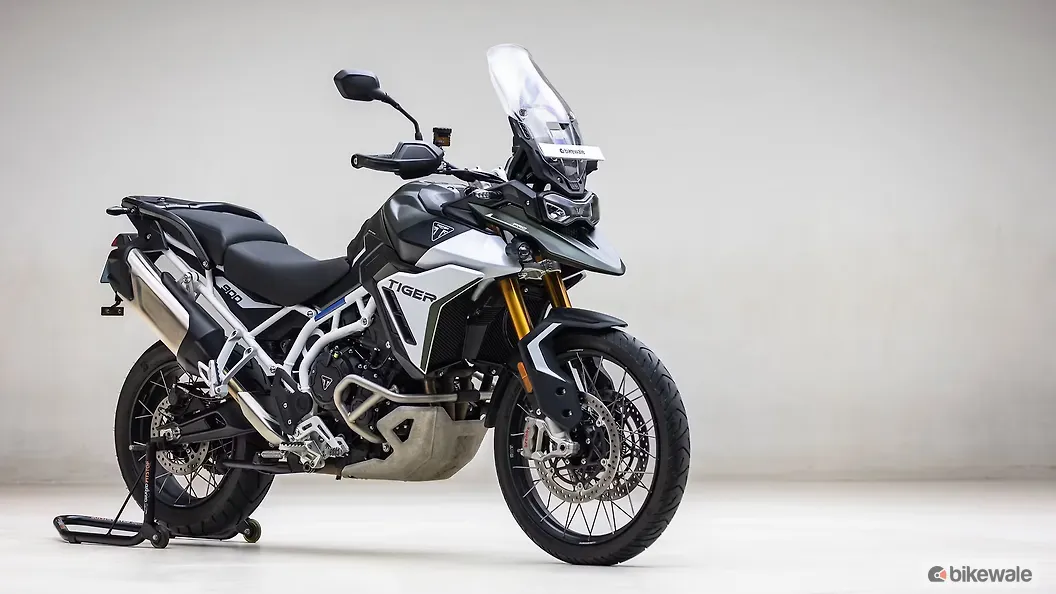 Triumph Tiger 900 Right Side View Image – BikeWale