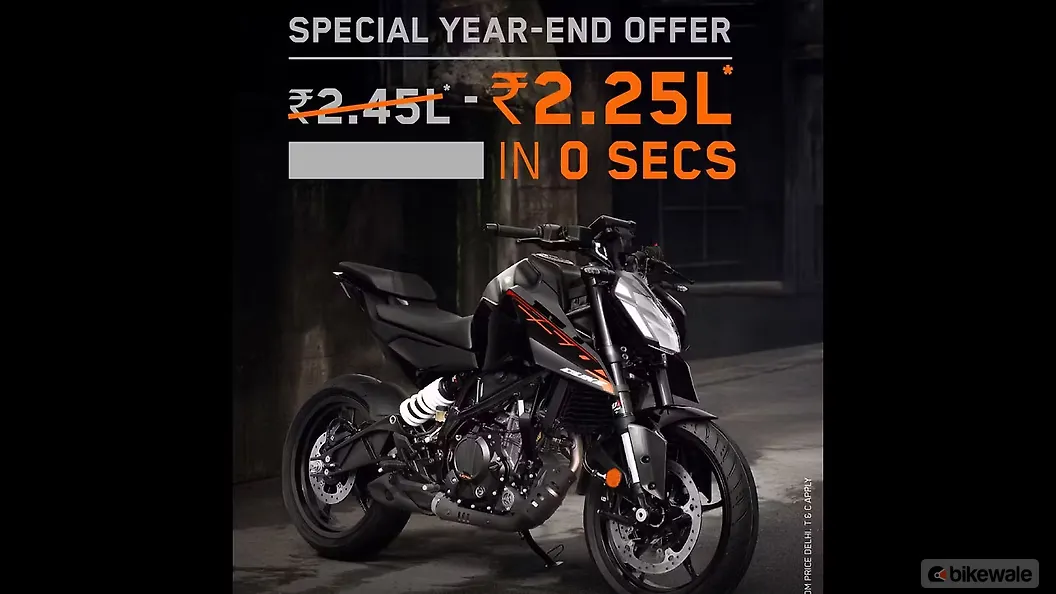 KTM 250 Duke Right Front Three Quarter Image – BikeWale