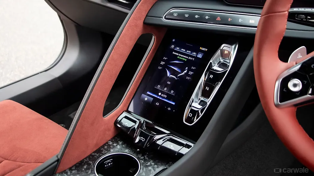 Cyberster Center Console/Centre Console Storage Image, Cyberster Photos ...