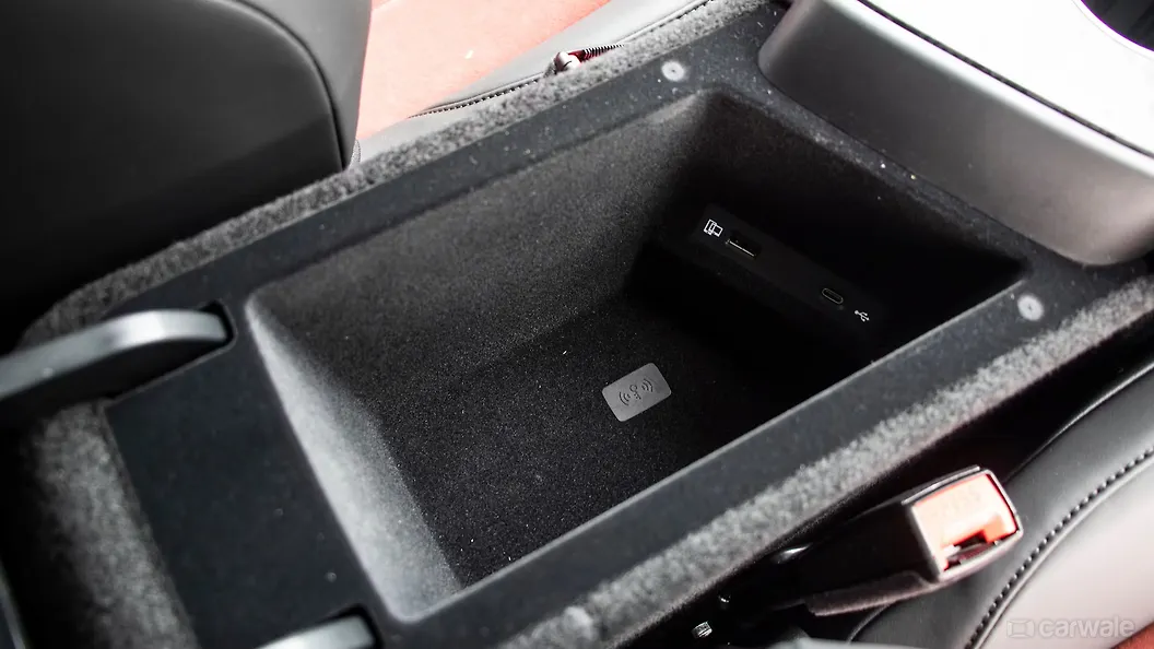 Cyberster Front Centre Arm Rest Storage Image, Cyberster Photos in ...