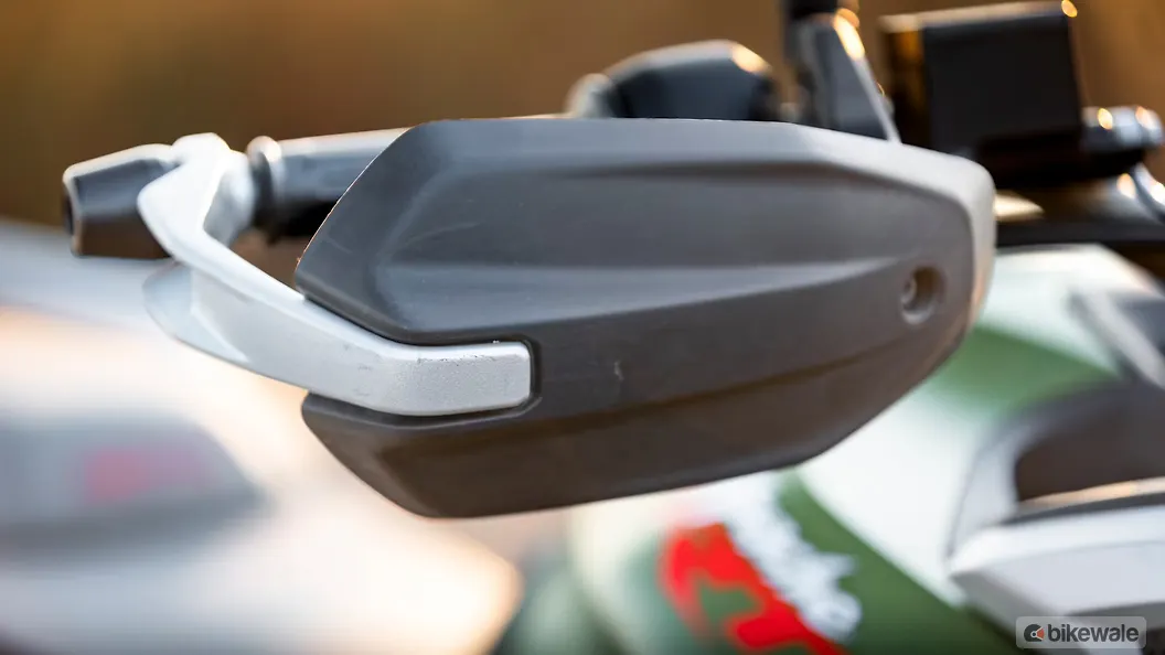 TVS Apache RTX Head Light Image – BikeWale