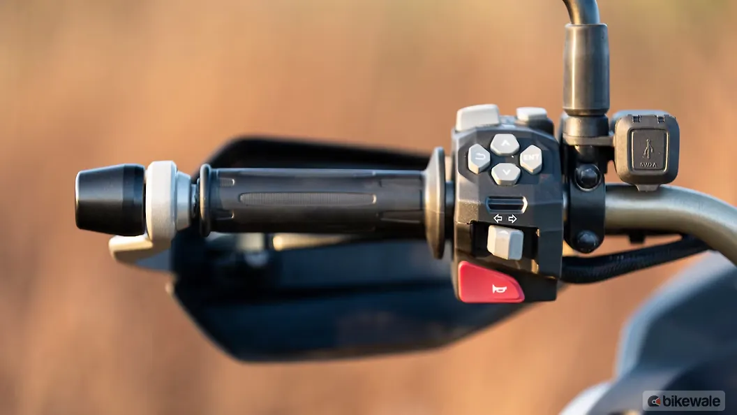 TVS Apache RTX Kill Switch Image – BikeWale