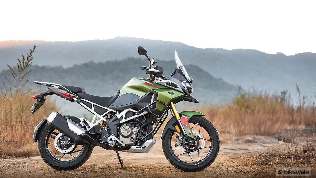 TVS Apache RTX Right Side View Image – BikeWale