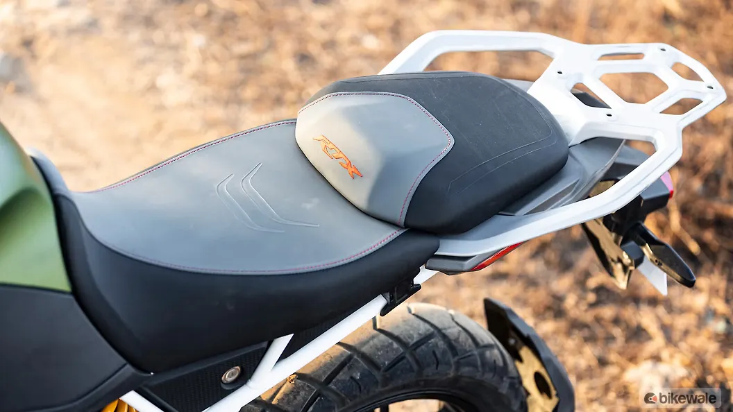 TVS Apache RTX Seat Image – BikeWale