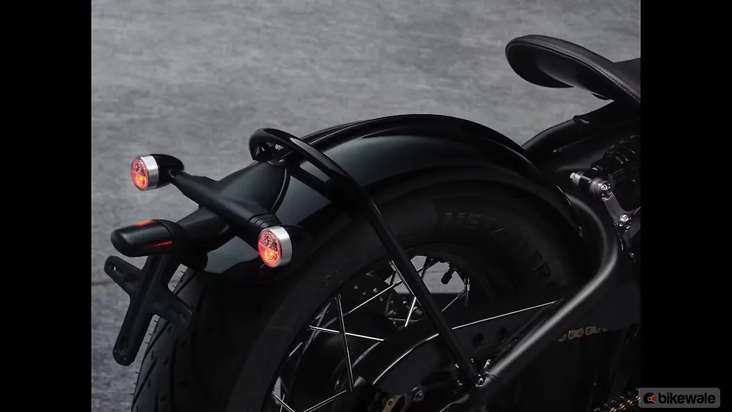 Triumph Bonneville Bobber Engine From Left Image – BikeWale