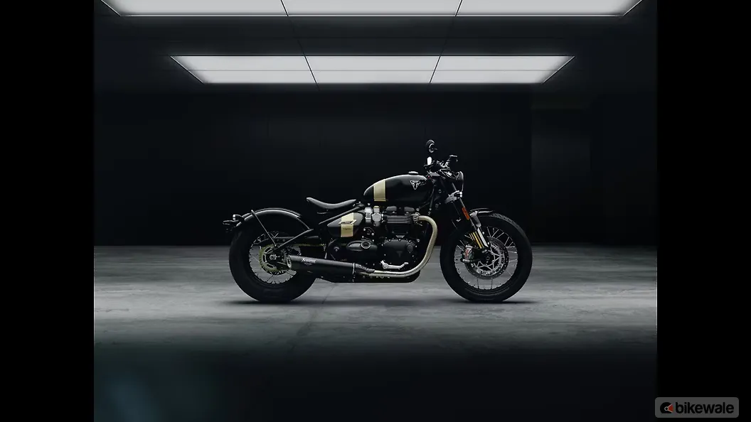 Triumph Bonneville Bobber Right Side View Image – BikeWale