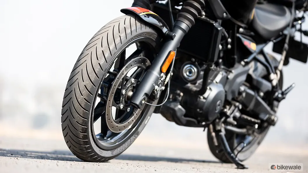 Royal Enfield Guerrilla 450 Front Tyre Image – BikeWale