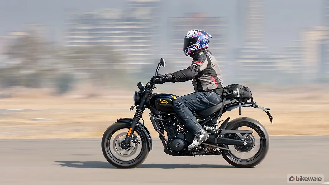 Royal Enfield Guerrilla 450 Right Side View Image – BikeWale