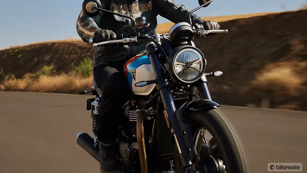 Triumph Speed Twin 900 Front View Image – BikeWale
