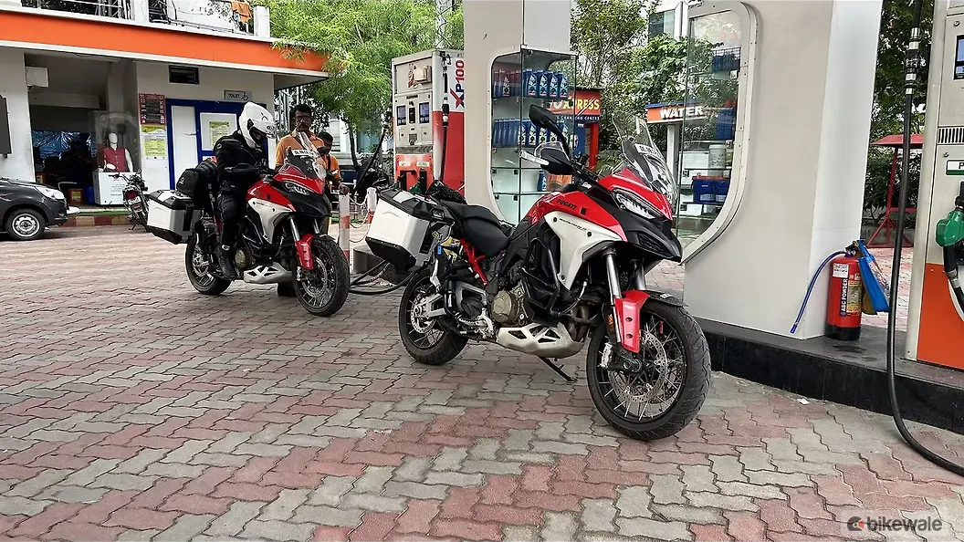 Ducati Multistrada V4 Right Side View Image – BikeWale