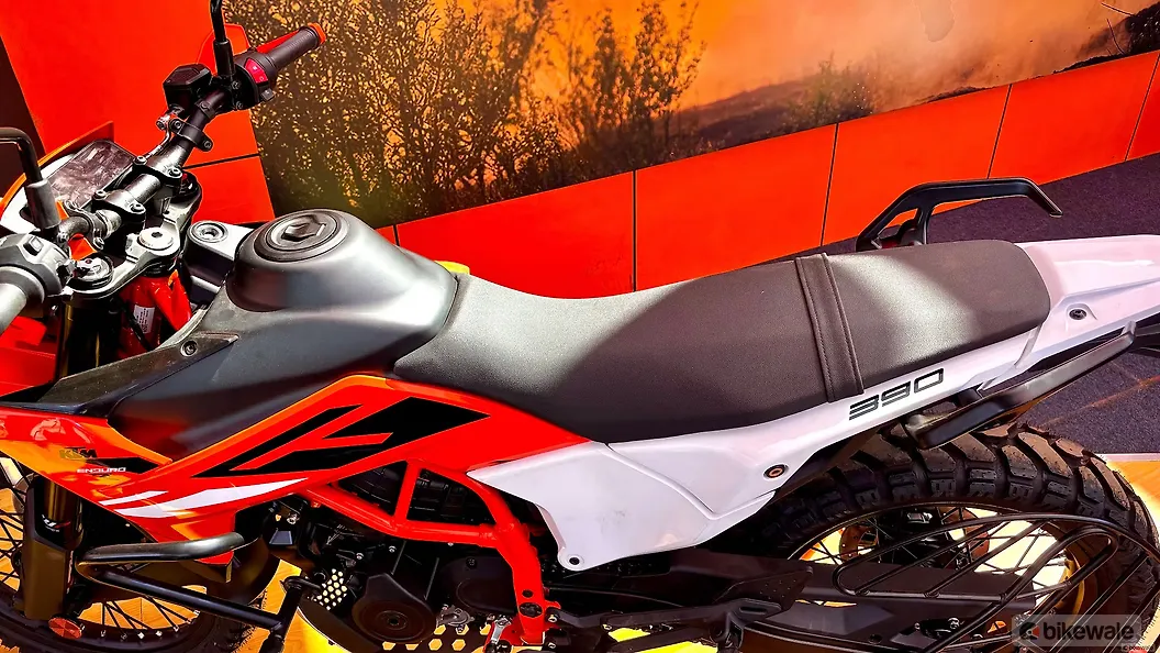 KTM 390 Enduro R Wall Mounted Charger Image – BikeWale