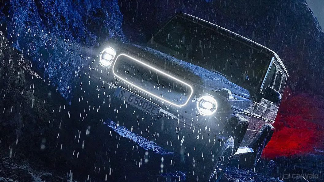 G580 with EQ Technology Left Front Three Quarter Image, G580 with EQ ...