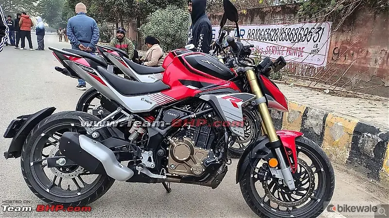 Hero Xtreme 250R Right Side View Image – BikeWale