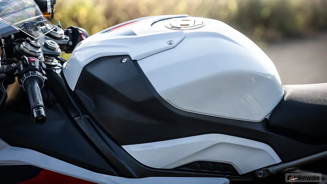 BMW S1000RR Branding/Fuel Tank Decal Image – BikeWale