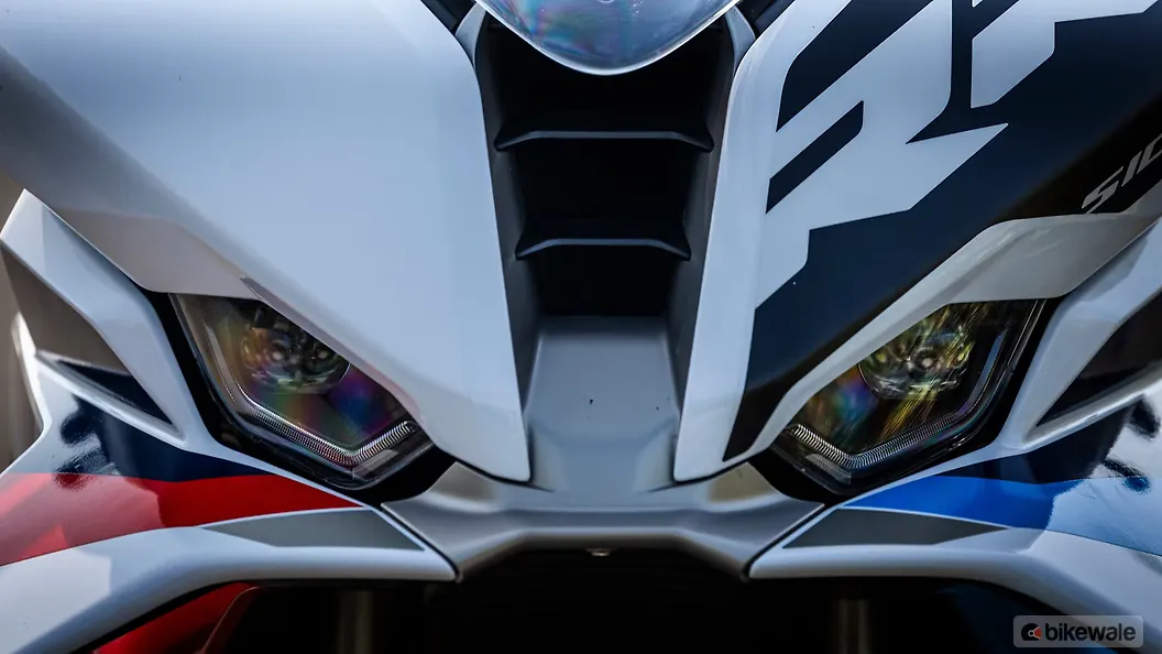 BMW S1000RR Head Light Image – BikeWale