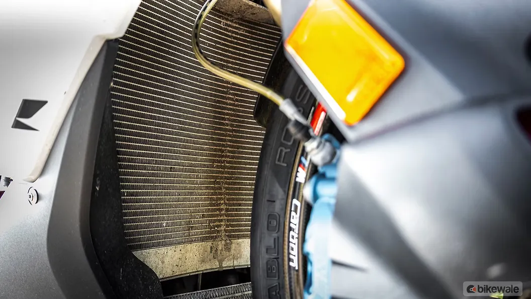 BMW S1000RR Rear View Mirror Image – BikeWale