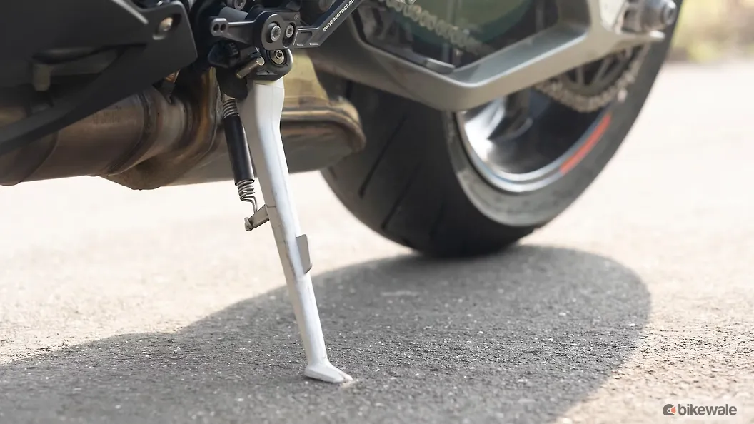 BMW S1000RR Rear View Mirror Image – BikeWale