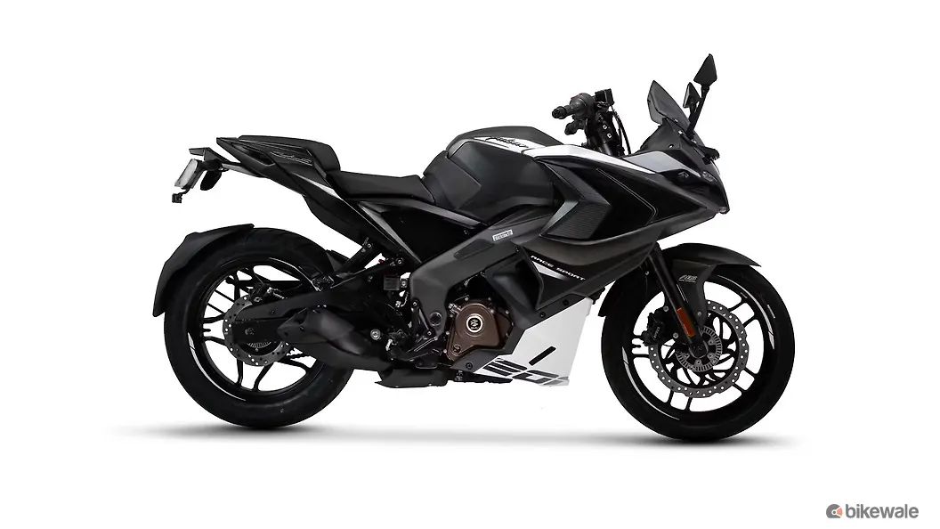 Bajaj Pulsar RS 200 Right Side View Image – BikeWale