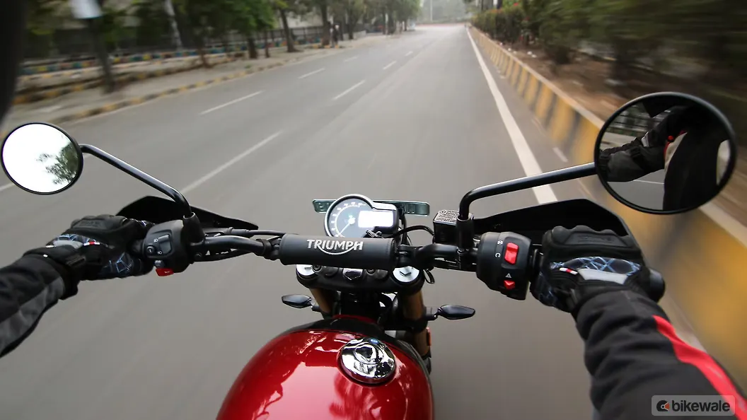 Triumph Scrambler 400 X Handle Bar Image – BikeWale