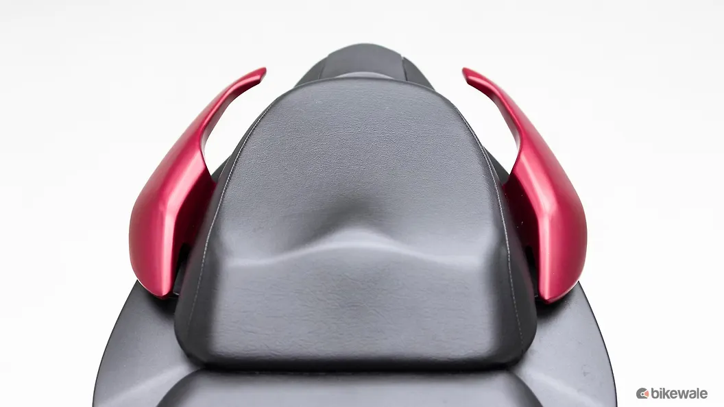 Suzuki Gixxer SF 250 Flex Fuel Rear Turn Indicators Image – BikeWale