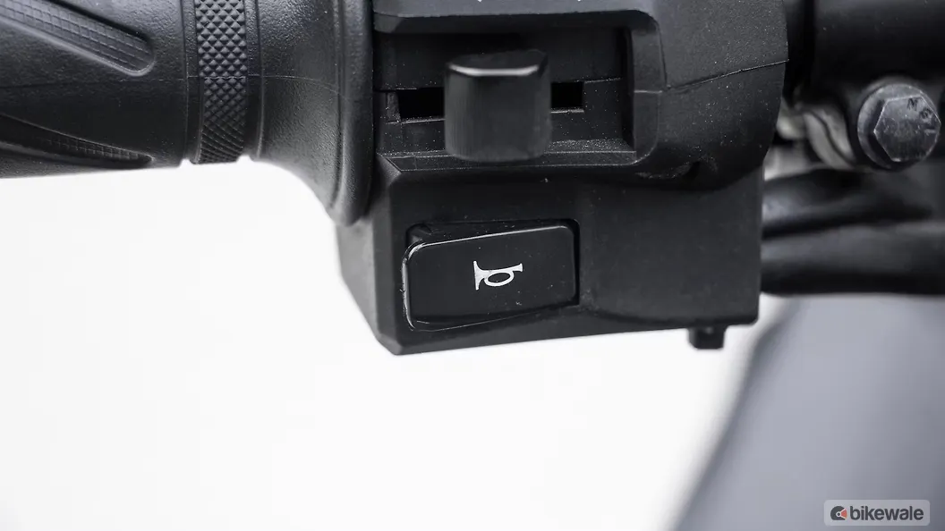 Suzuki Gixxer SF 250 Flex Fuel Silencer/Muffler Image – BikeWale