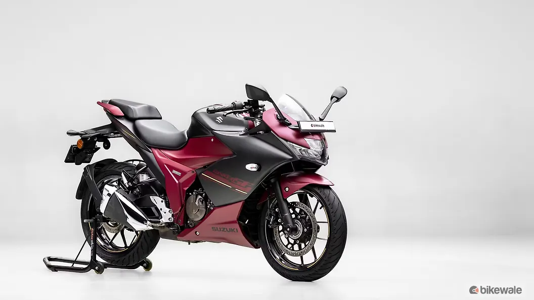 Suzuki Gixxer SF 250 Flex Fuel Right Front Three Quarter Image – BikeWale