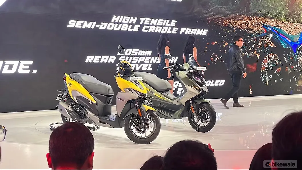 Hero Xoom 125 Right Front Three Quarter Image – BikeWale