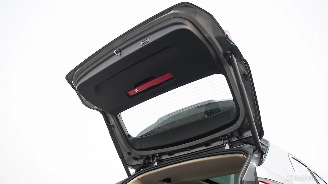 iX1 LWB Center Console/Centre Console Storage Image, iX1 LWB Photos in ...