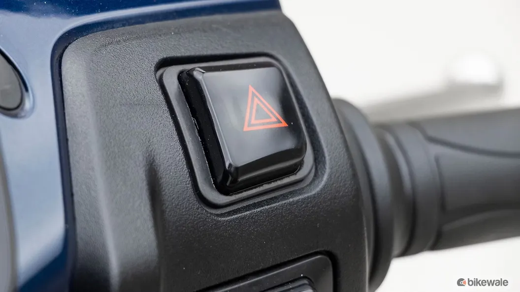 TVS iQube Hazard Warning Lights Switch Image – BikeWale